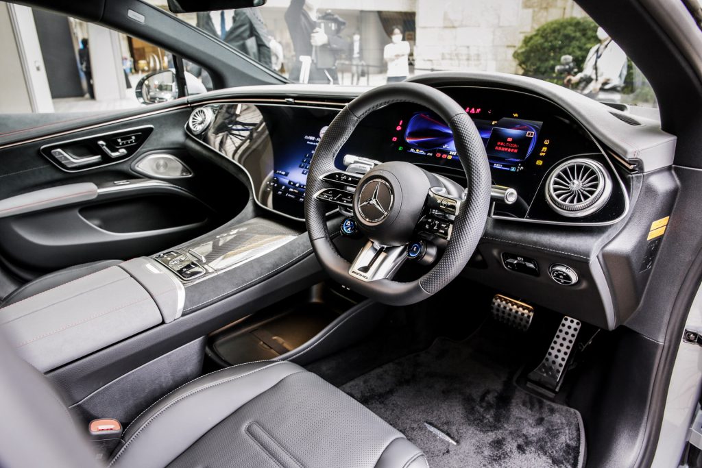 【メルセデス・EQ 新型EQS、新型EQE】航続距離700kmの電気ラグジュアリーカー | 中古車なら【グーネット】