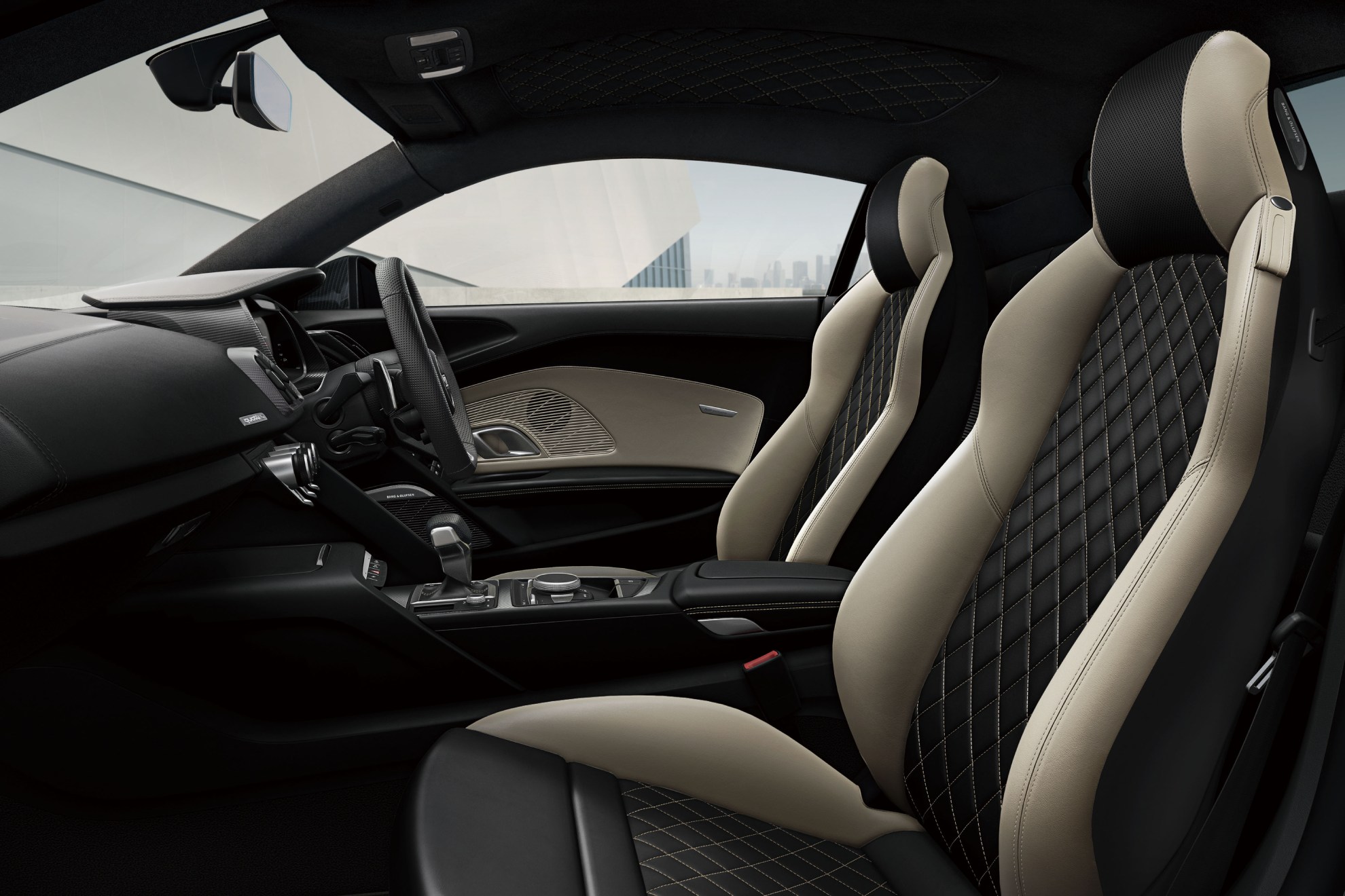 アウディ「R8クーペジャパンファイナルエディション」8台限定の日本最終モデル | 中古車なら【グーネット】