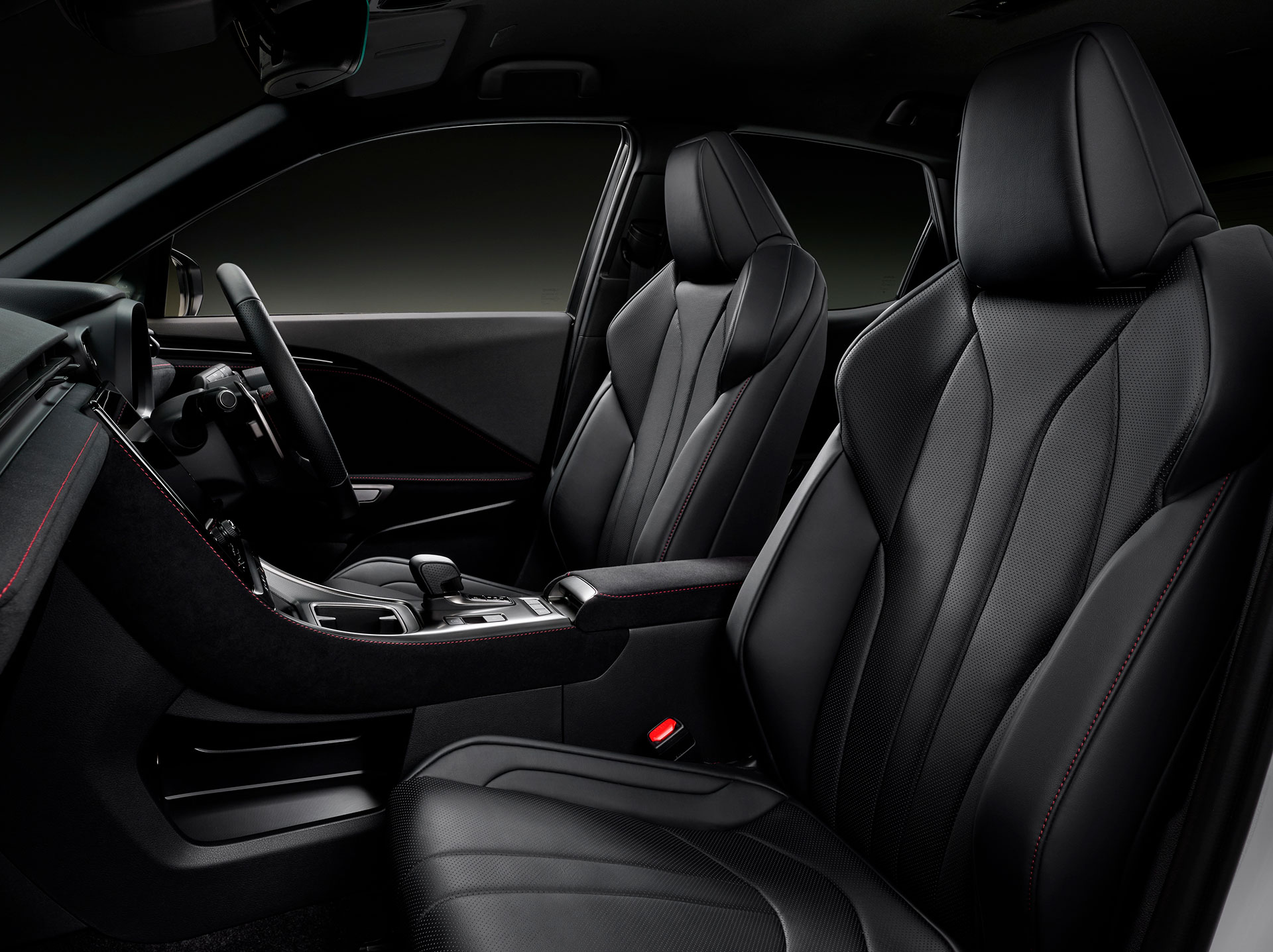 レクサス 「LBX」国内初のMT車“MORIZO RR”新設定 スポーティ特化の高性能車 | 中古車なら【グーネット】