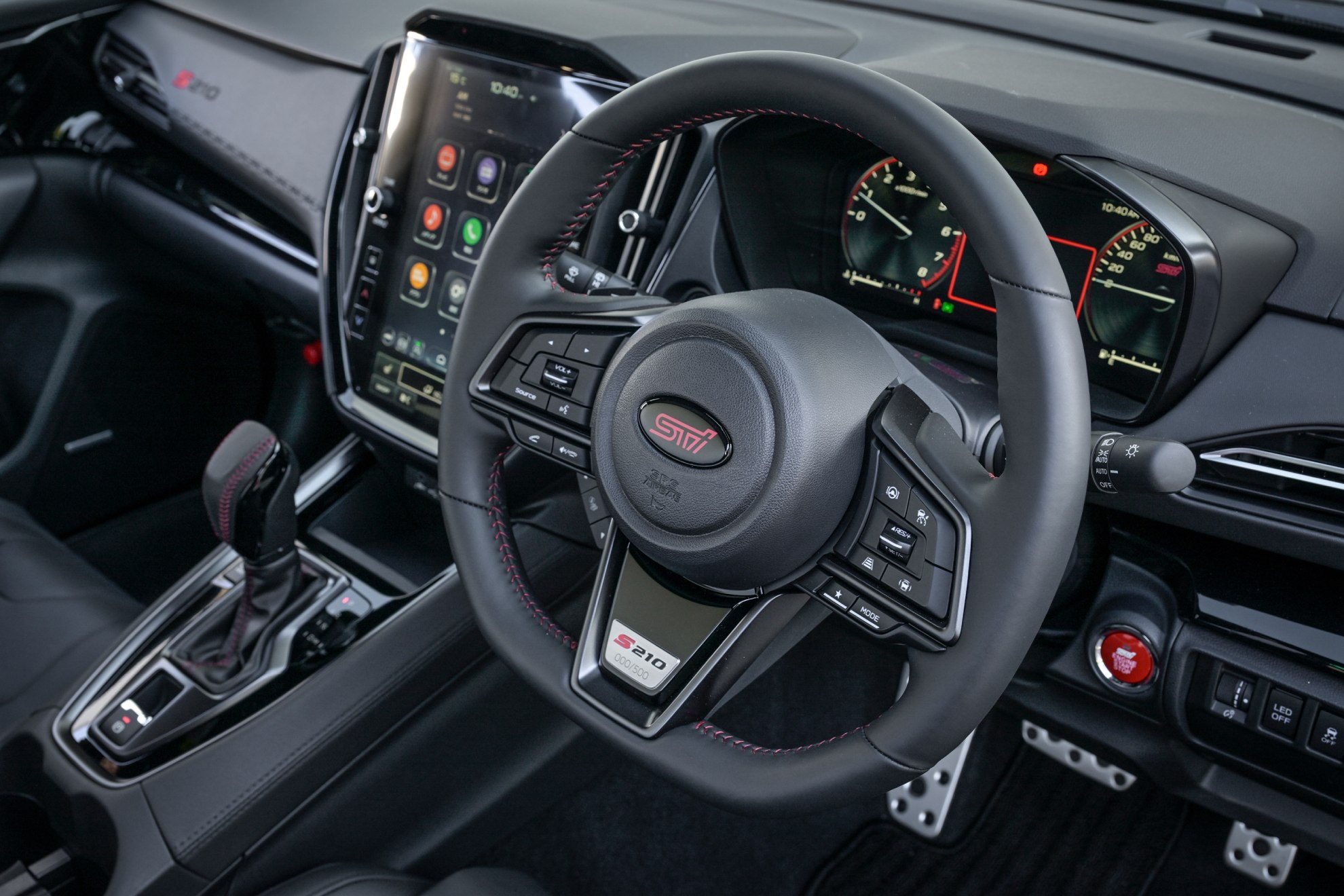 スバル 新型「S210」プロトタイプ初公開！限定販売も決定のSTIコンプリートカー | 中古車なら【グーネット】