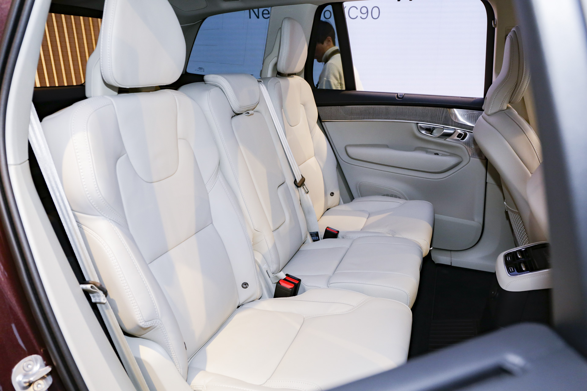 新しいXC90は、まだエンジン車が買える！【ボルボ 改良新型XC90】 | 中古車なら【グーネット】